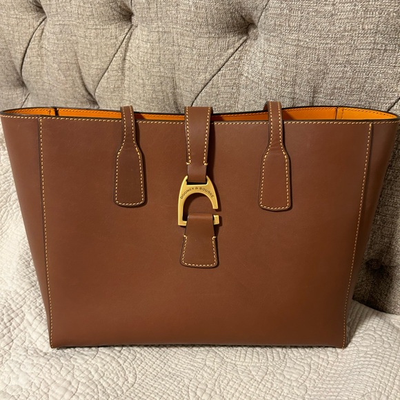Dooney & Bourke | Bags | Dooney Bourke Shannon Tote | Poshmark